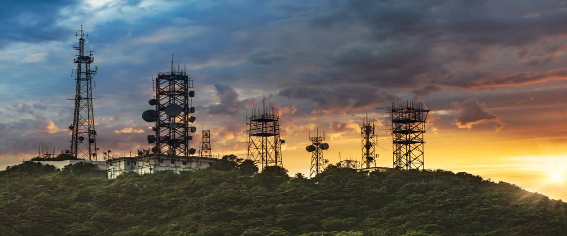 Top Telecom Industry Challenges and Risks Overview